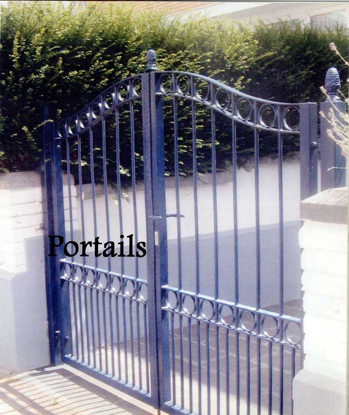 Portails en métal sur mesure - Demandez un DEVIS GRATUIT]!
