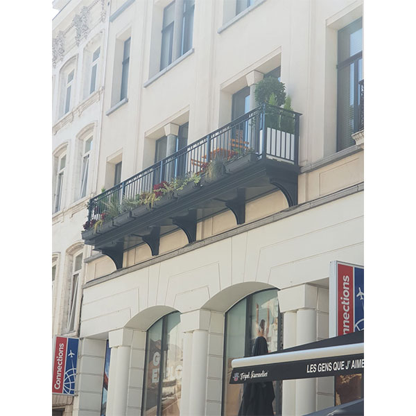 Réalisations de balcons par Atelier de ferronnerie Yasar [DEVIS GRATUIT]