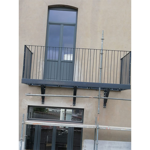 Réalisations de balcons par Atelier de ferronnerie Yasar [DEVIS GRATUIT]