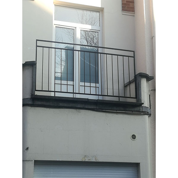 Réalisations de balcons par Atelier de ferronnerie Yasar [DEVIS GRATUIT]