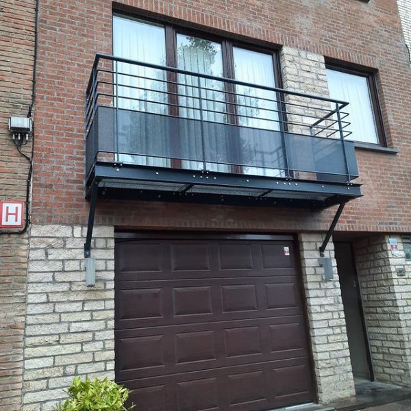 Balcons en métal sur mesure - Demandez un DEVIS GRATUIT!