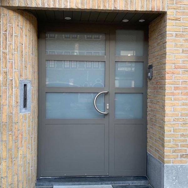 Portes en Métal sur mesure - Demandez votre DEVIS GRATUIT